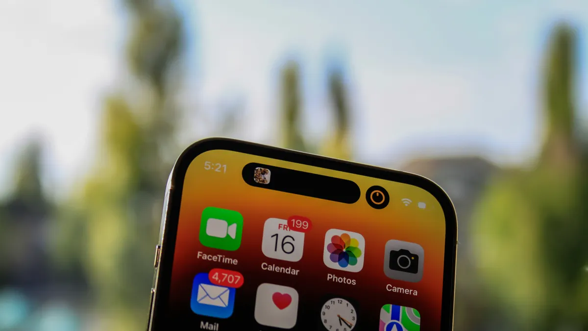 Designing for Apple Intelligence: AI UI Patterns 2026